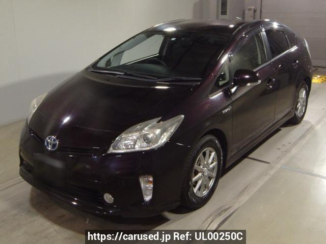 Buy Used 2014 Toyota Prius ZVW30 (UL00250C) | Japanese Used Cars Carused.jp