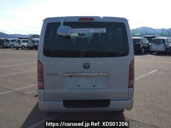 Compra Usado 2007 Toyota Hiace Van KDH201V (XDS01206) | Japanese Used Cars Carused.jp