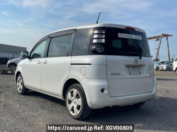 Buy Used 2010 Toyota Sienta NCP81G (XGV00809) - Carused.jp
