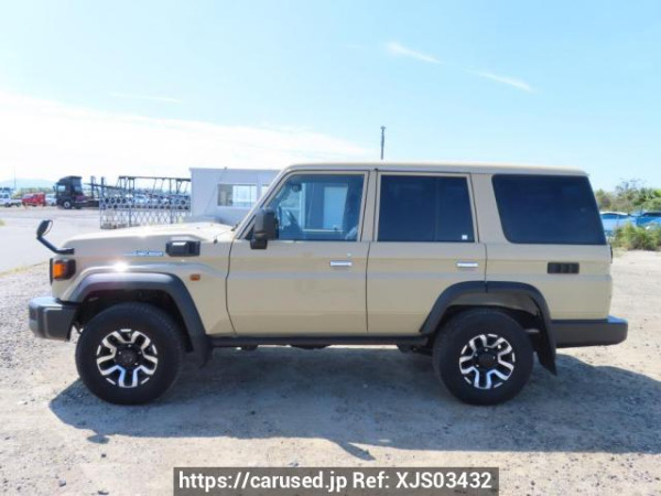 Buy Used 2024 Toyota Land Cruiser 70 GDJ76W (XJS03432) - Carused.jp